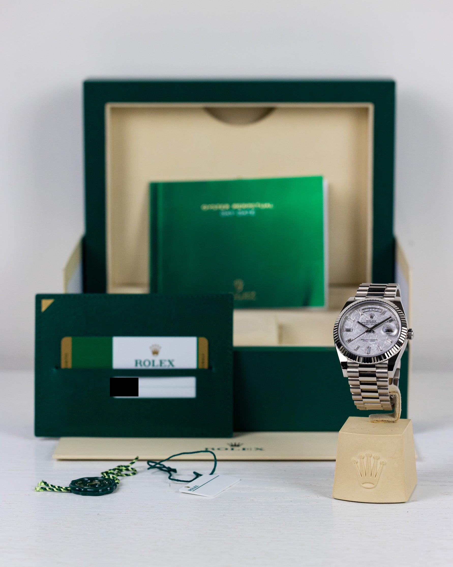 Circle Red - Luxury Watch Experts - Resellers and Sourcing – Circle Red ...